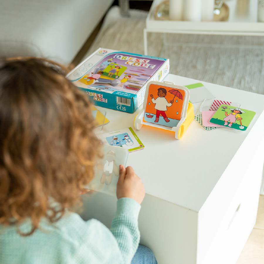 Smart Games Dress Code Matching Game 穿搭密碼配對遊戲 – MY SCHOOL BUS