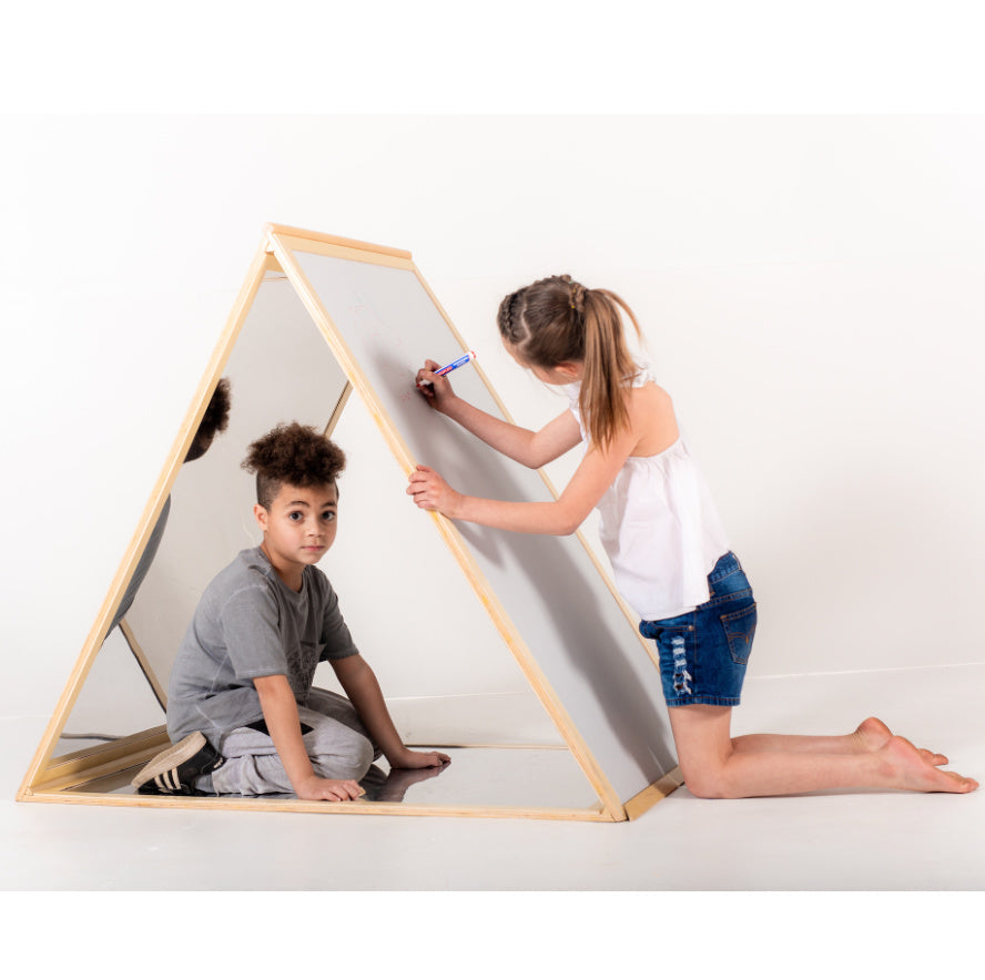 Triangular Play Mirror With Whiteboard and Blackboard 多功能 亞克力三面鏡附有黑板和白 ...